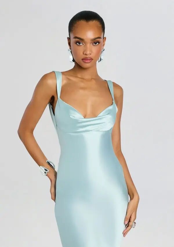 Retrofete Vinicia Gown