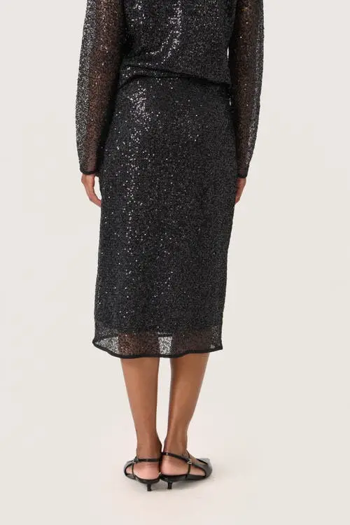 SOAKED IN LUXURY Sladea Sequined Midi Skirt