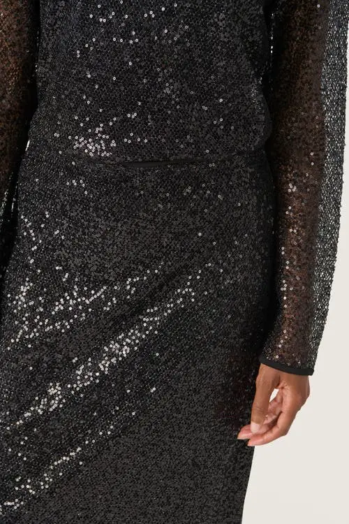 SOAKED IN LUXURY Sladea Sequined Midi Skirt