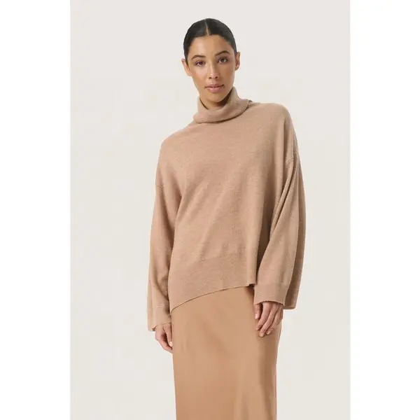 SOAKED IN LUXURY Molina Loose Fit Rollneck Pullover