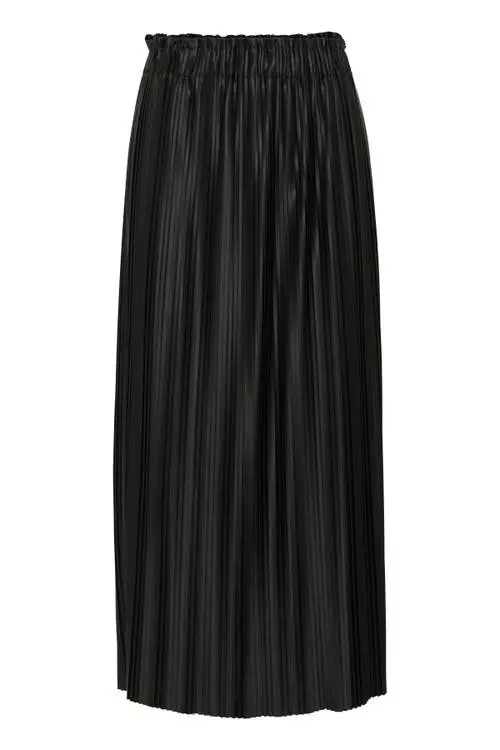 SOAKED IN LUXURY Sivone Pleated Maxi Skirt - Black