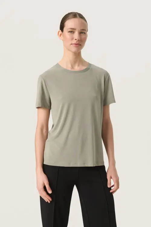 SOAKED IN LUXURY Columbine Short Sleeve T-shirt - Shadow