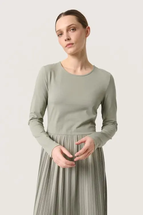 SOAKED IN LUXURY Simone Plisse Long Sleeve Maxi Dress - Shadow