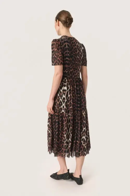 SOAKED IN LUXURY Slaldora Short Sleeve V-neck Wrap Dress
