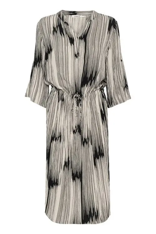 SOAKED IN LUXURY Zaya V-neck Midi Dress