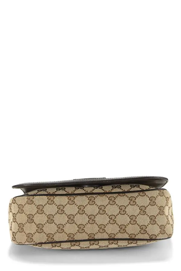 Gucci Original Gg Magnetic Flap Messenger - Brown