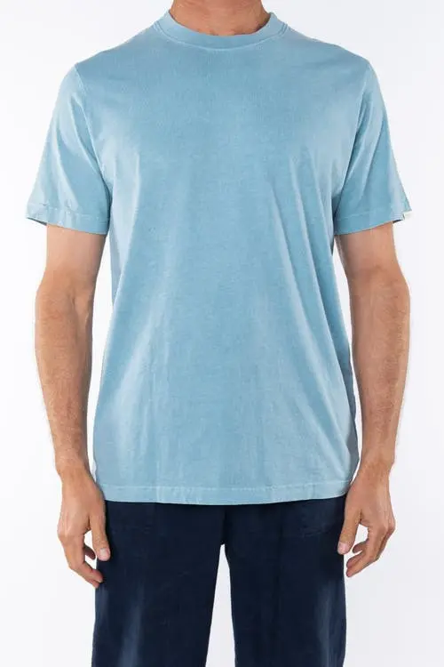 ARIKO Gender Inclusive Beach T-shirt - Ocean