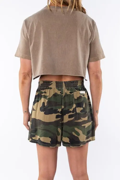 ARIKO Cropped Boxy Fit Tee - Brownstone