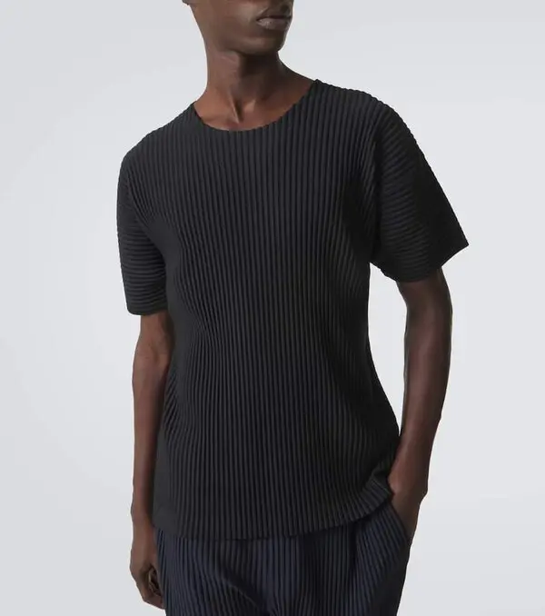 Issey Miyake Basics Pleated T-shirt - Black