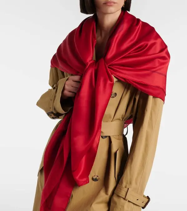 Saint Laurent Cassandre Printed Silk Charmeuse Scarf - Red