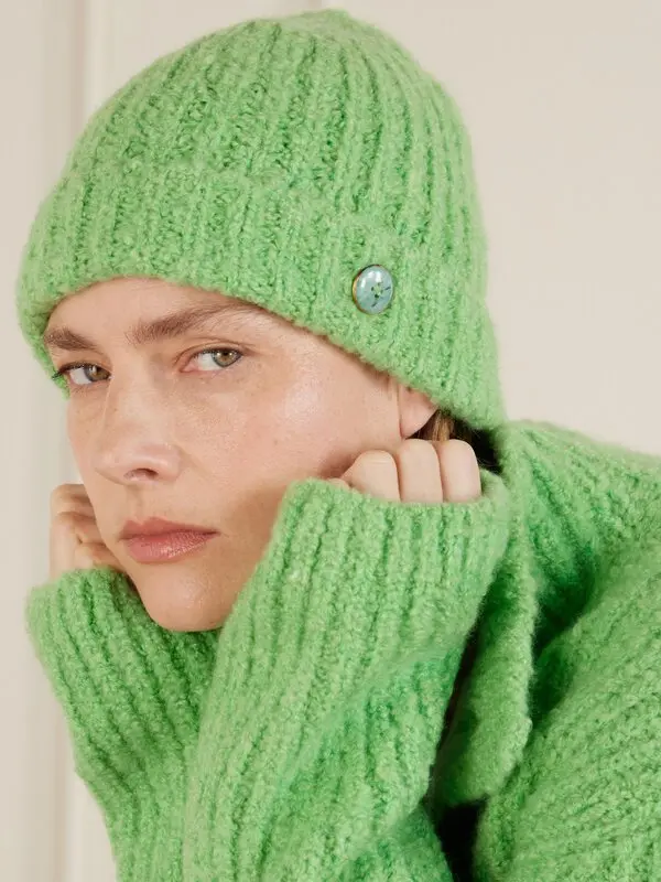 GOD'S TRUE CASHMERE God’s True Cashmere Button-embellished Ribbed Beanie