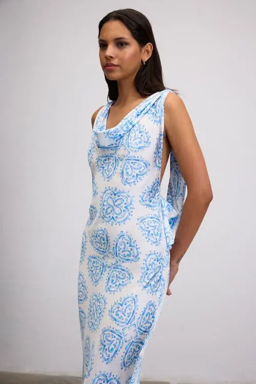 JE TE VEUX Bleu Ceramic Print Maxi Dress
