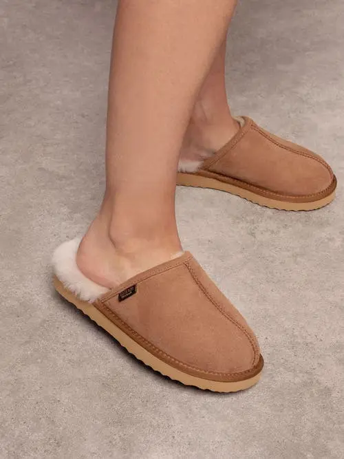 CELTIC & CO. Sheepskin Mule Slippers
