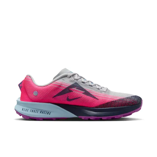Nike Kiger Trail Running Shoes