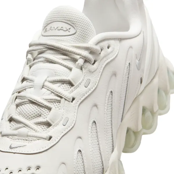 Nike Air Max Dn8 Leather Sneakers - Grey
