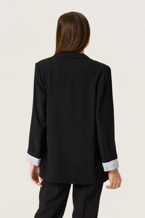 SOAKED IN LUXURY Slshirley Notched Lapel Blazer