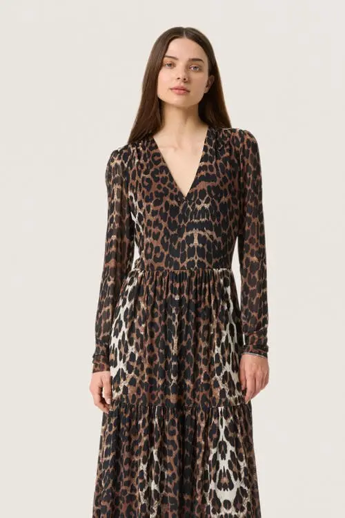 SOAKED IN LUXURY Slvaldora Long Sleeve Wrap Dress