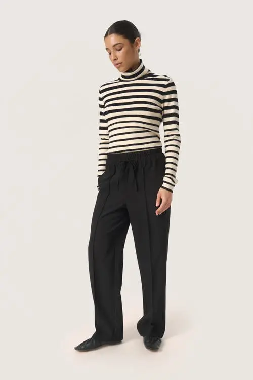 SOAKED IN LUXURY Slbea Wide Leg Regular Fit Trousers