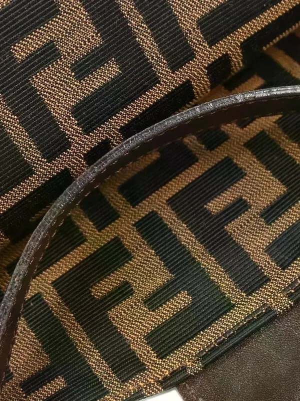 Fendi 2000 Zucca-pattern Shoulder Bag - Brown