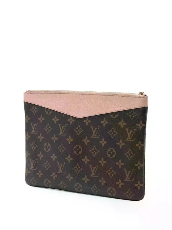 LOUIS VUITTON 2018 Monogram Daily Pouch - Brown