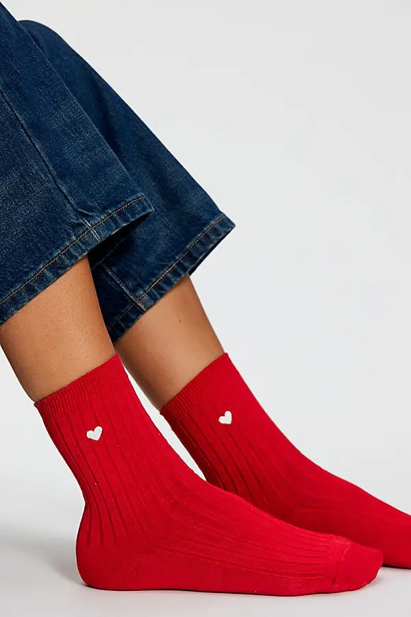 LE BON SHOPPE Embroidered Her Socks - Classic Red
