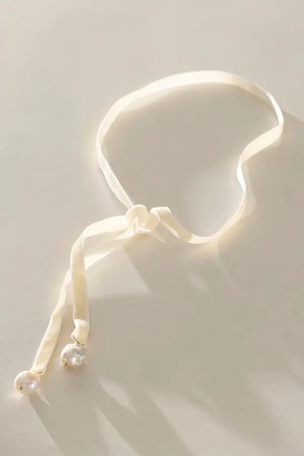 KOZAKH Bolo Bow Pearl Necklace - Cream