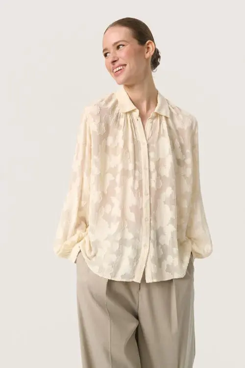 SOAKED IN LUXURY Slfelisia Loose Fit Long Sleeve Shirt