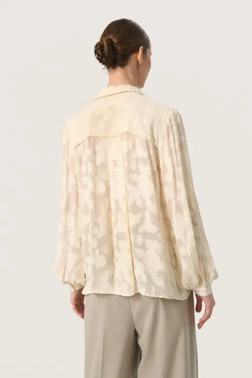 SOAKED IN LUXURY Slfelisia Loose Fit Long Sleeve Shirt