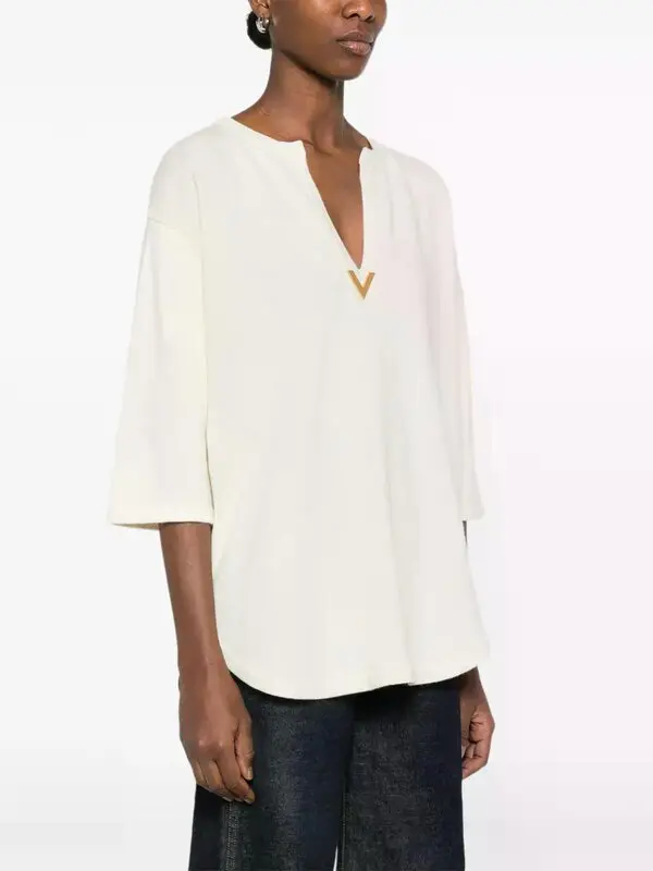 Valentino Garavani Logo-appliqué Knitted Blouse - Neutrals