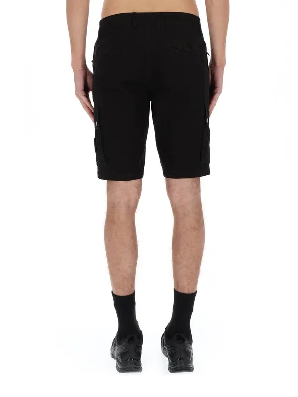 Stone Island Cargo Shorts With Logo Patch - Black