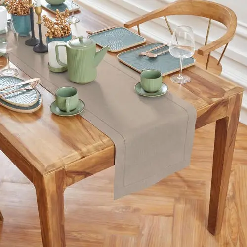 SOLINO HOME Linen Table Runnermedium Weight Hemstitch - Natural