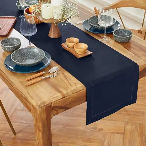 SOLINO HOME Linen Table Runnermedium Weight Hemstitch - Navy