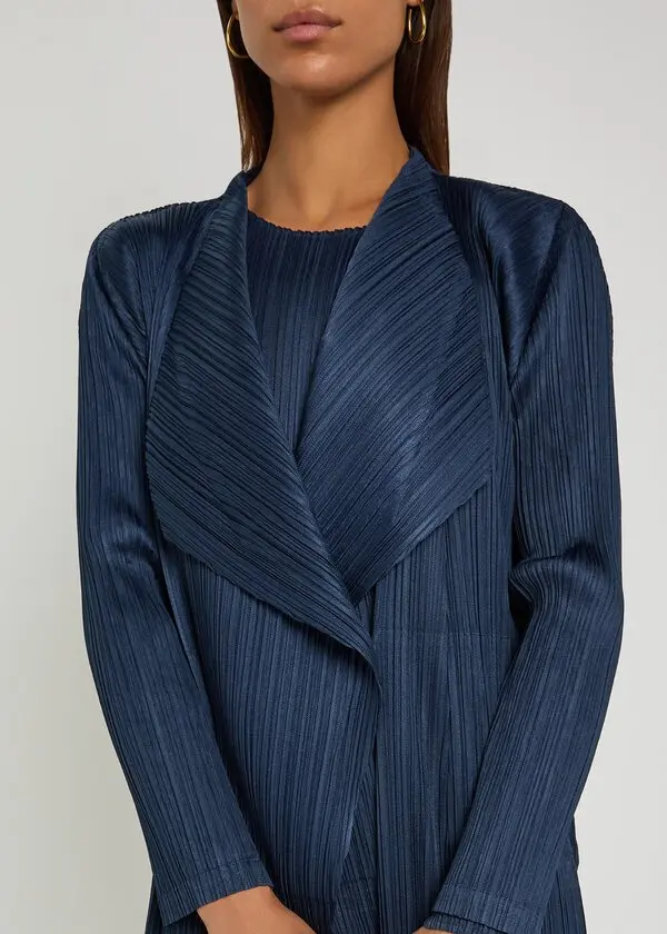 Issey Miyake Pleated Woven Coat - Navy