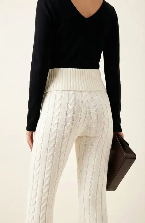 MODENAIRE Cable Knit Pull On Pant