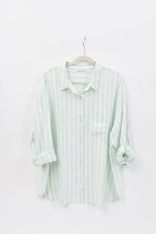 Hat Attack Printed Beach Shirt - Stripe Teal