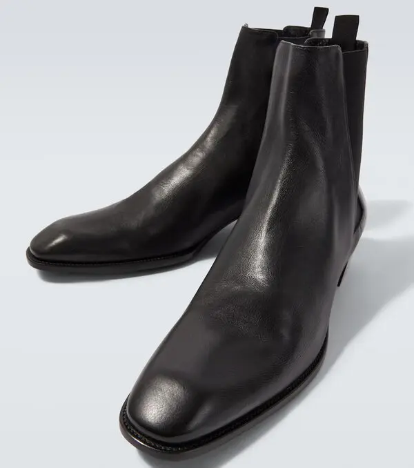 Saint Laurent Stanton Leather Chelsea Boots