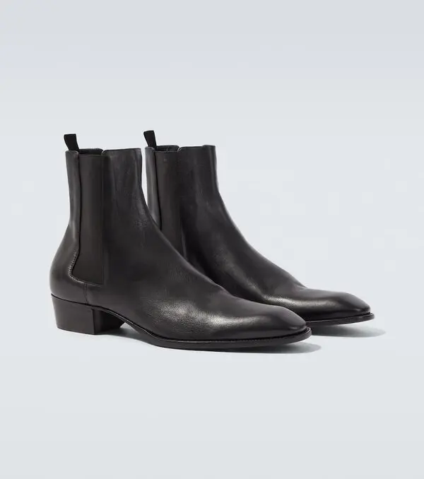 Saint Laurent Stanton Leather Chelsea Boots