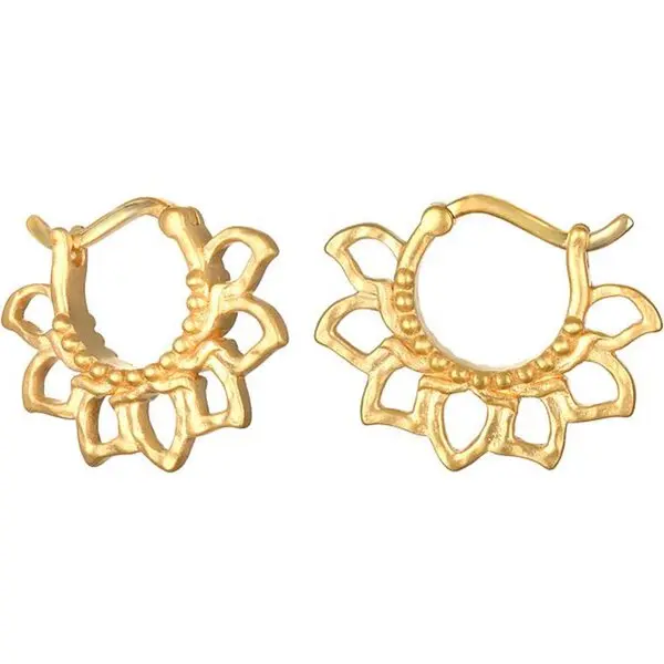 SATYA JEWELRY Blooming Love Lotus Petal Hoop Earrings - Gold