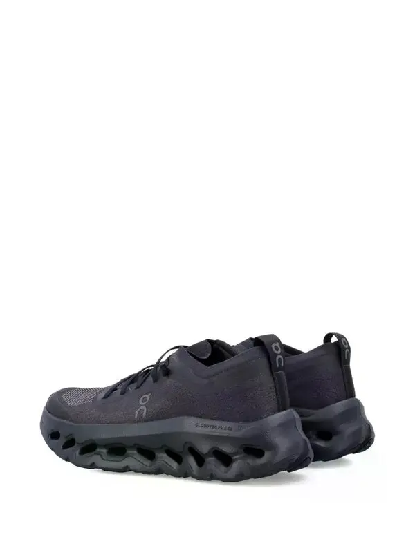 On Cloudtilt Lace-up Sneakers - Black