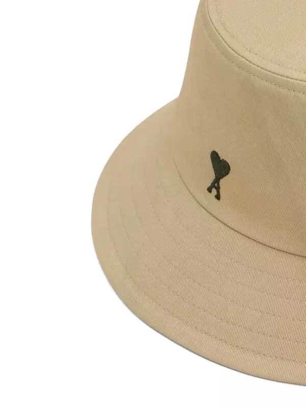 AMI Paris De Coeur Logo Embroidered Bucket Hat - Neutrals