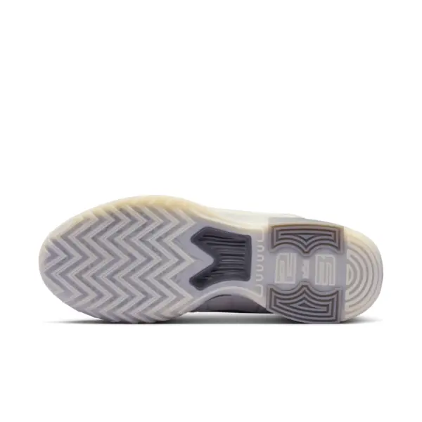 Nike Lebron Witness Basketball Shoes - Grey