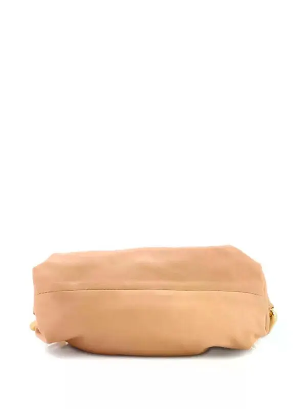 Bottega Veneta The Chain Pouch Leather Teen Shoulder Bag - Neutrals