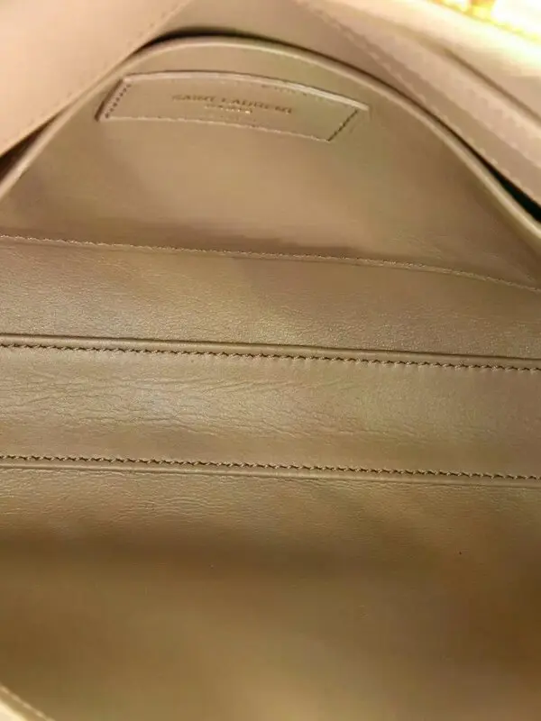 Saint Laurent Manhattan Small Shoulder Bag - Neutrals