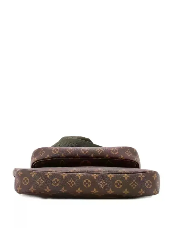 LOUIS VUITTON Multi Pochette Accessoires Monogram Canvas - Brown