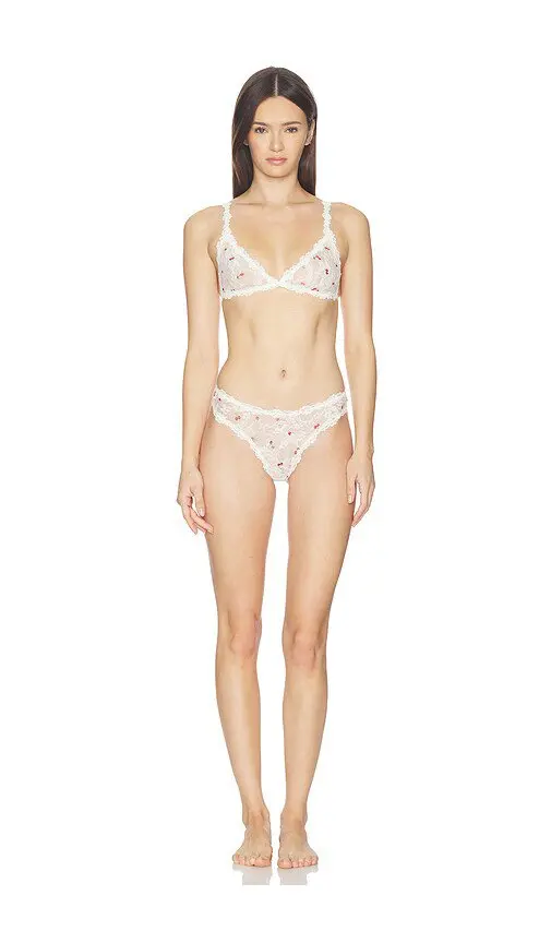 SKIMS Stretch Lace Dipped Thong In Ivory