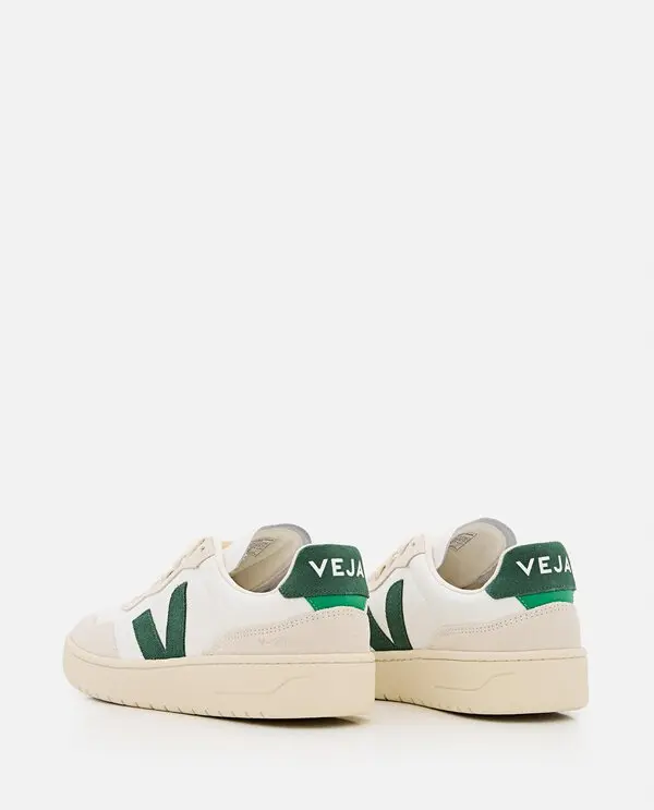 VEJA V-90 Leather Trainers - Multicolor