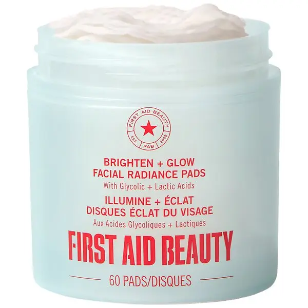 FIRST AID BEAUTY Brighten + Glow Facial Radiance Pads - One-color