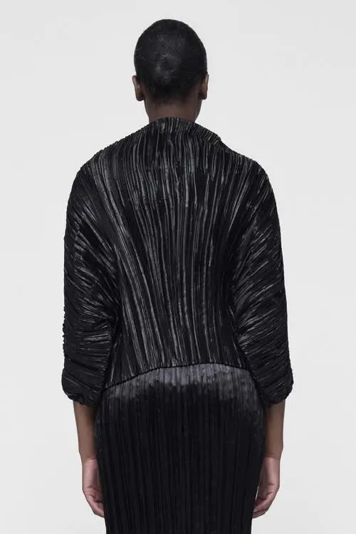 LEEM Plisse Batwing Top