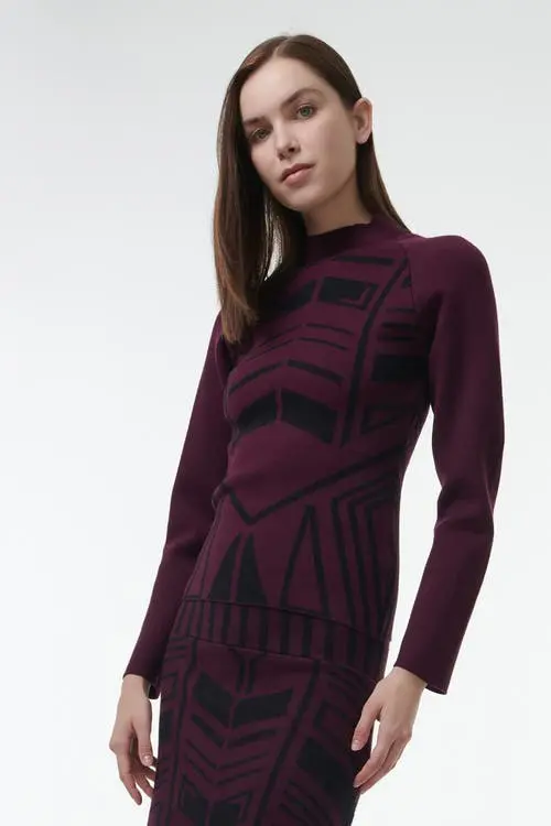 LEEM Geometric Jacquard Fitted Knit Top