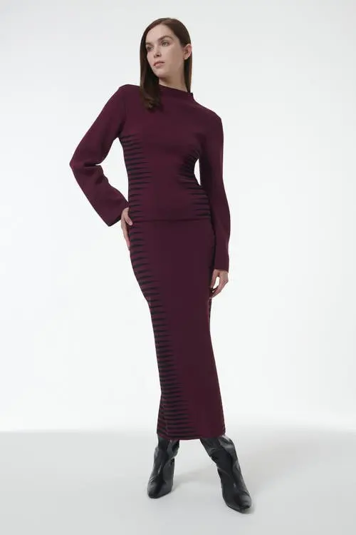 LEEM Fitted Jacquard Knit Top